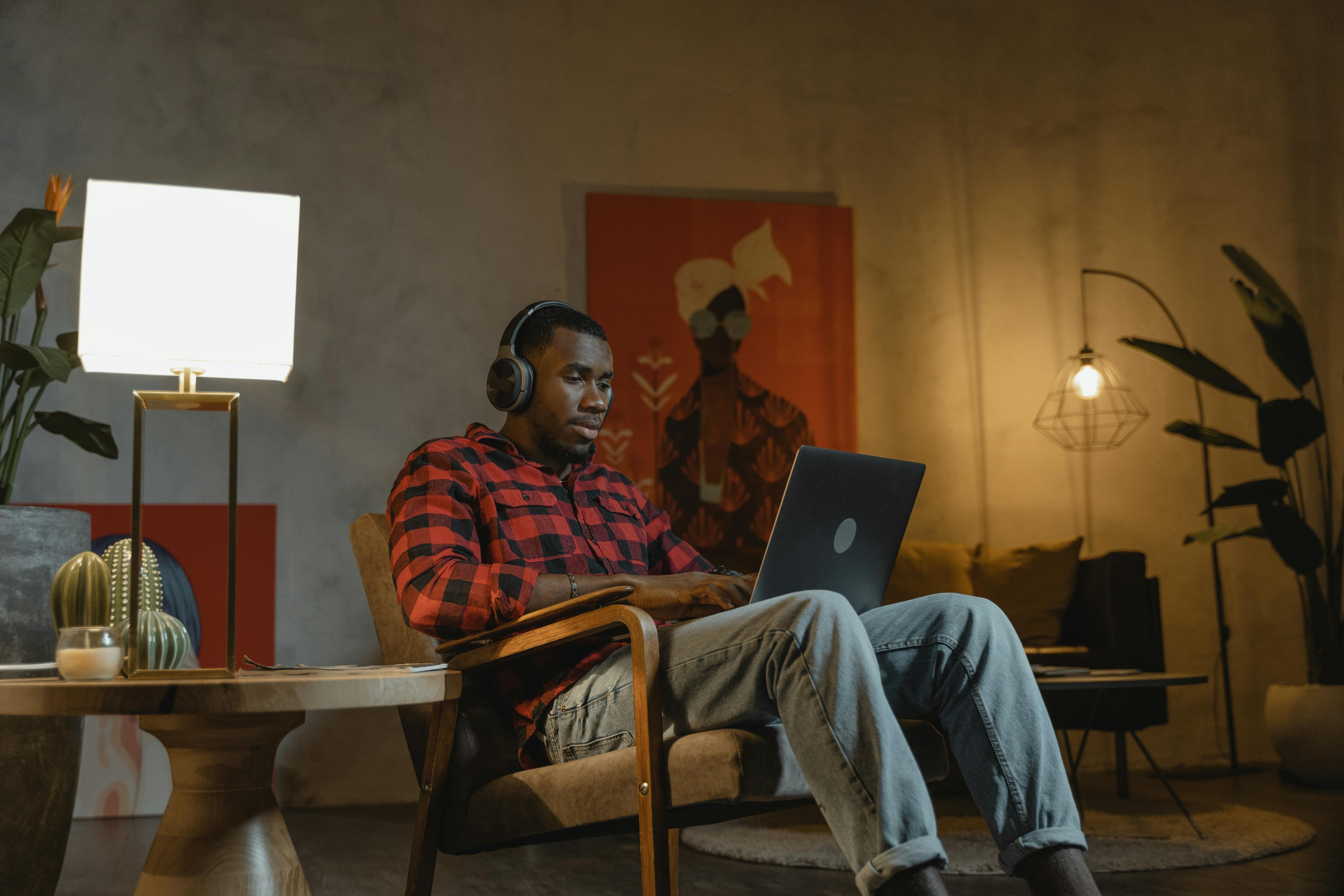 10 Ways to Thrive in a Remote or Hybrid Work Environment